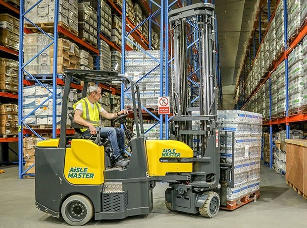 Aisle Master Forklifts Truck | Aisle Master Truck